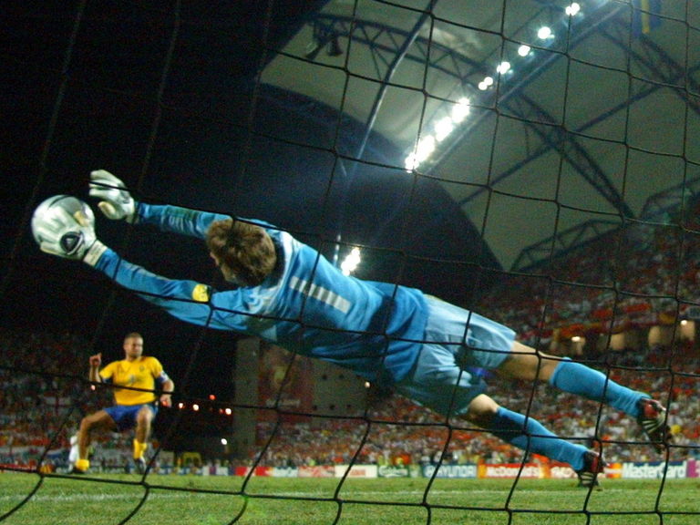 VIDEO: 45-year-old Van der Sar saves penalty after coming out of ...