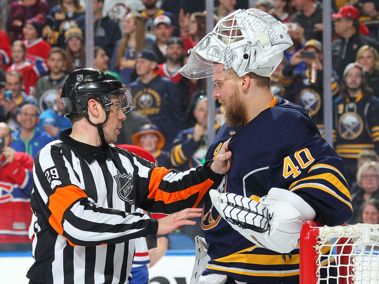 VIDEO: Officials prevent Robin Lehner-Ben Scrivens goalie fight ...