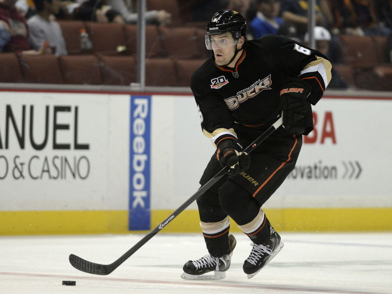 Ducks trade Ben Lovejoy to Penguins for Simon Despres | theScore.com