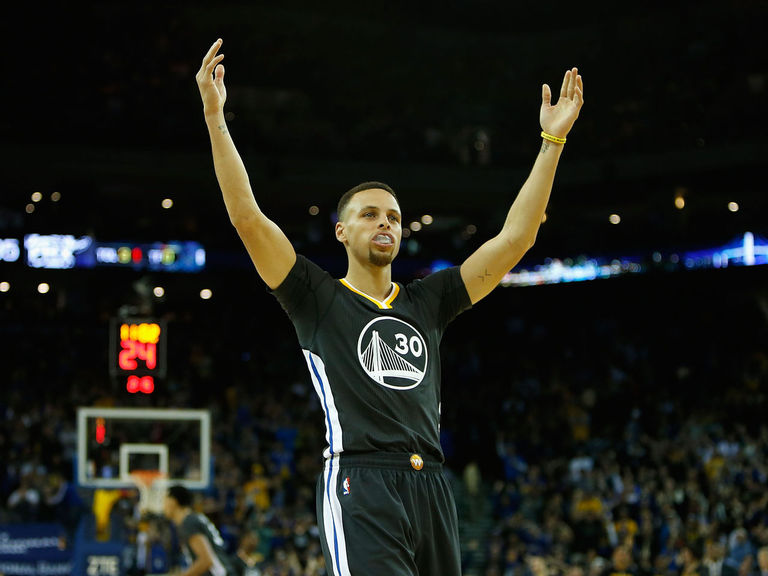 Watch: All 402 threes from Curry's record-breaking season | theScore.com