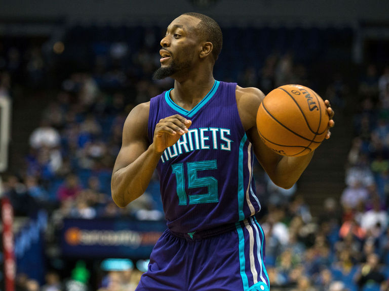 VIDEO: Kemba Walker beats 1st-half buzzer in spectacular fashion ...