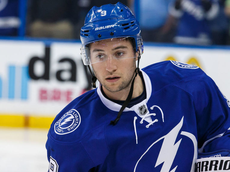 Watch: Quincey sends Johnson flying with big hit | theScore.com