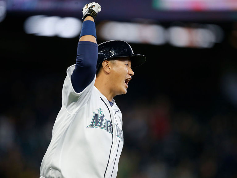 Report: Dae-Ho Lee returns to Korea after 1 MLB season | theScore.com