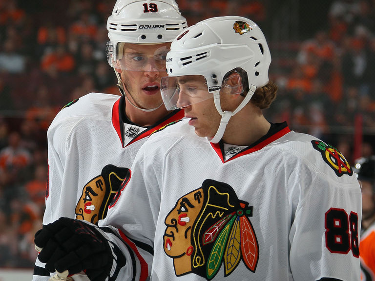 Kane reluctantly follows Toews on Twitter | theScore.com