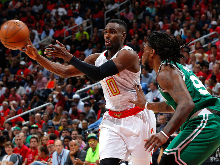 Watch: Hawks' Hardaway caps blowout victory with thunderous dunk ...