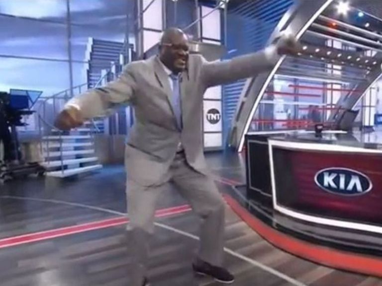 Shaq, Charles Barkley engage in 'Gorilla Dab' dance-off | theScore.com