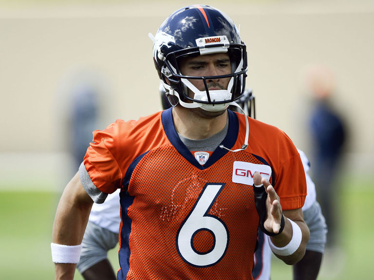 Cowboys sign Mark Sanchez to 1-year deal | theScore.com