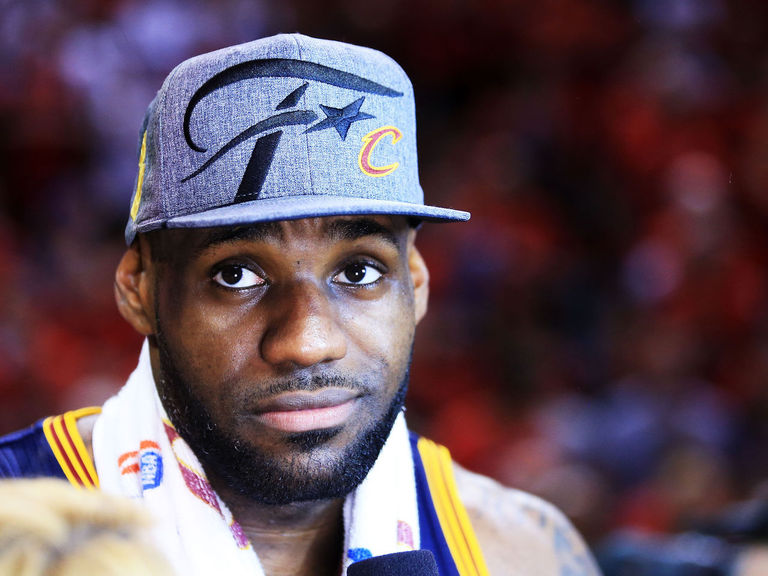 LeBron only 8th player to play in 6 straight NBA Finals | theScore.com