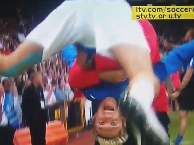 Sam Allardyce supplexes One Direction singer | theScore