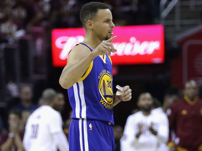 Watch: Warriors' stellar ball movement leads to Curry's 1st bucket ...
