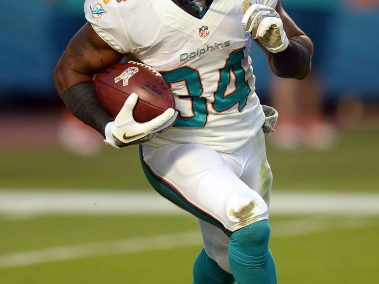 Report: Patriots add Marcus Thigpen, Allen Reisner to practice squad ...