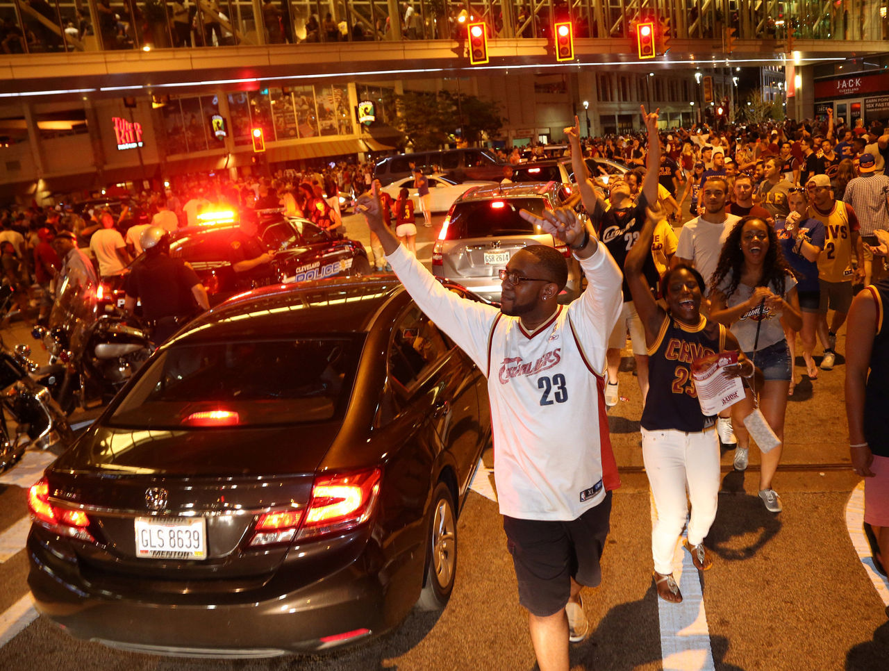 The best celebration photos following the Cavs' championshi…