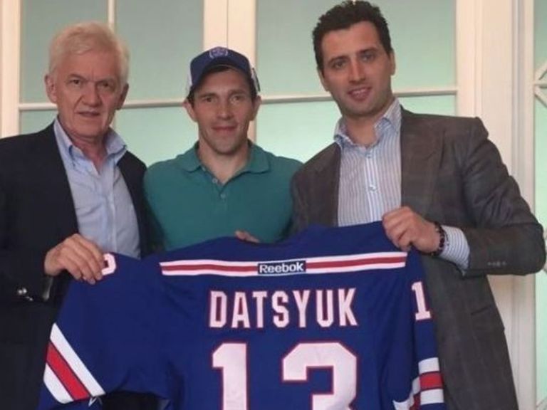 Datsyuk signs 2-year deal with SKA St. Petersburg | theScore.com