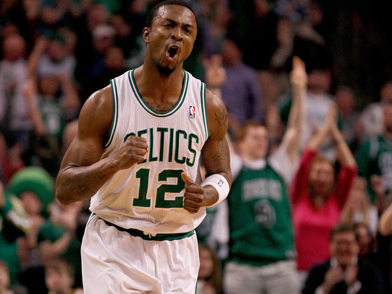 Von Wafer begs on Twitter for shot to return to NBA | theScore.com