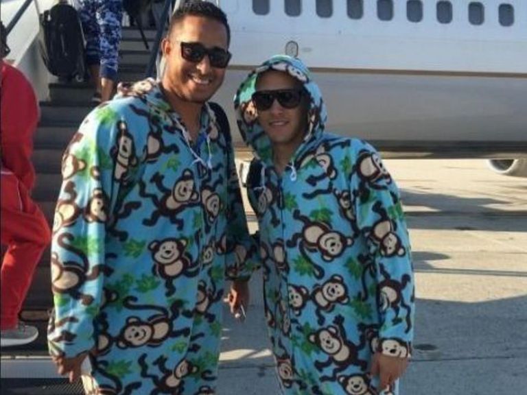 Look: Cubs relax in onesies after 9-game road trip | theScore.com