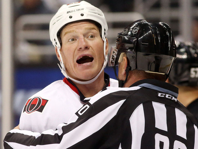 Chris Neil in Senators' Game 5 lineup | theScore.com