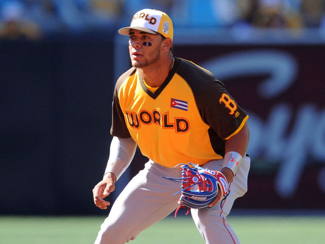 5 facts to know about super prospect Yoan Moncada | theScore