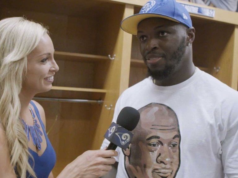 Rams' Ogletree wears Crying Jordan shirt after win | theScore.com