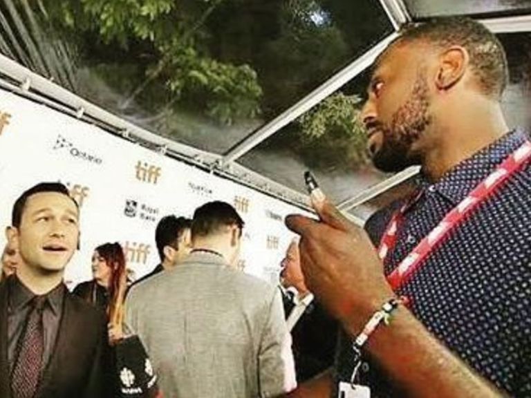 Raptors' Patterson interviews celebs on TIFF red carpet | theScore.com