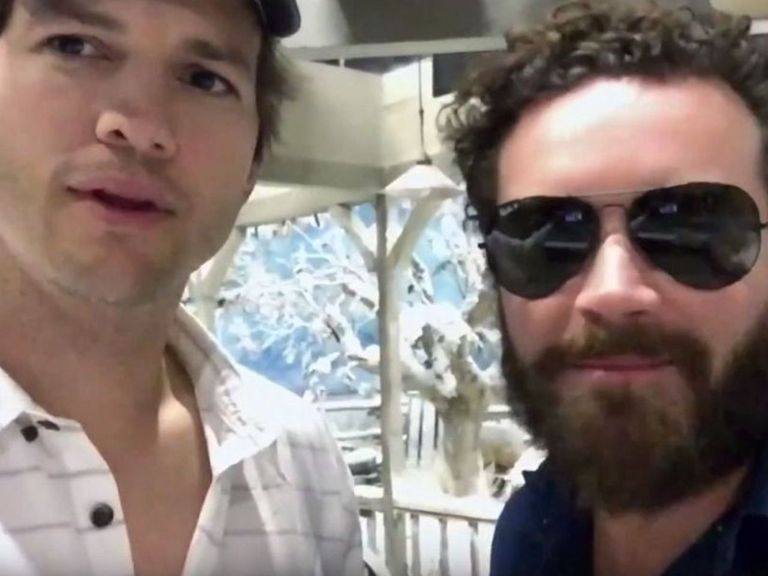 Ashton Kutcher Danny Masterson To Confront Chris Jericho On Wwe Raw