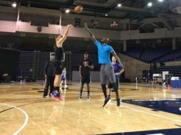 KG stops by Clippers training camp | theScore.com