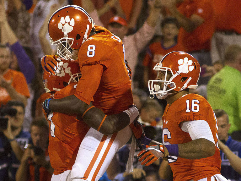 Analysis: Clemson displays championship poise | theScore.com