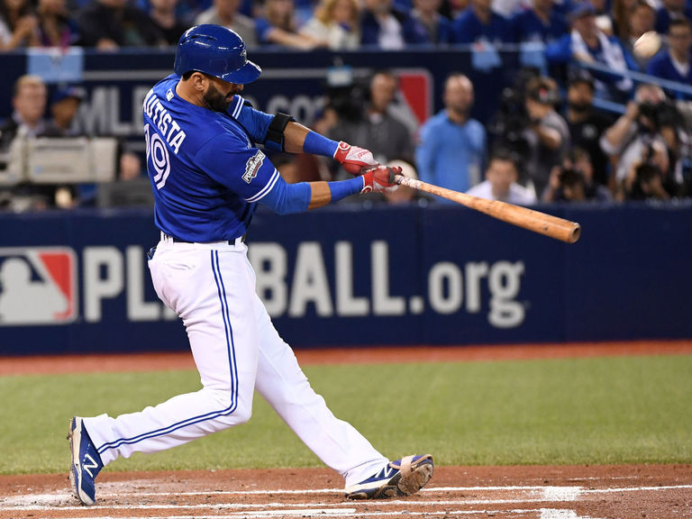 Watch: Bautista homers to send Toronto crowd into frenzy | theScore.com