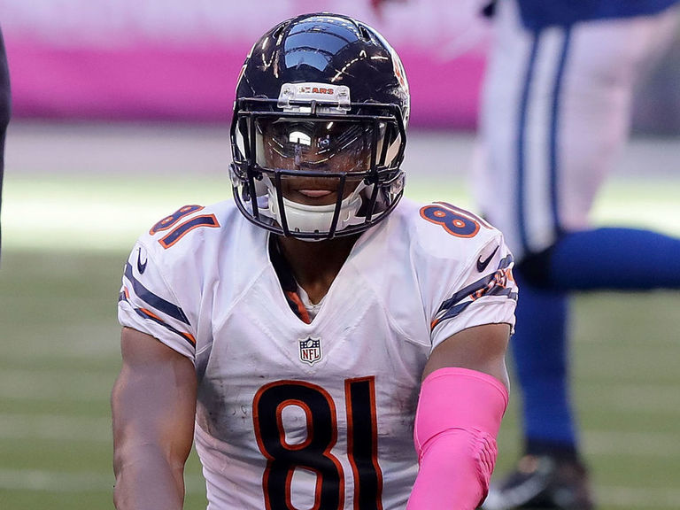 Report: Saints land Meredith after Bears decline to match RFA offer ...