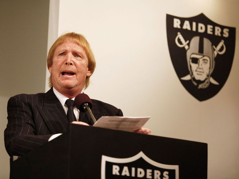 Raiders owner: Vegas or not, we'll play next 2 years in Oakland ...