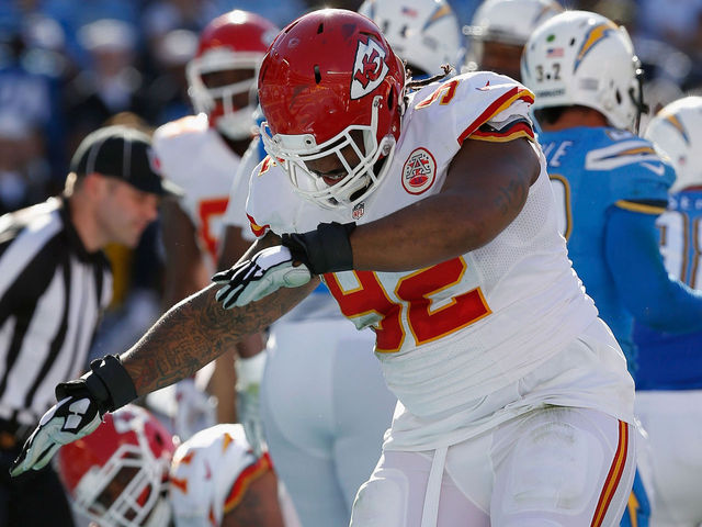 Top Free Agents: Poe, Short lead class of available D-linem…