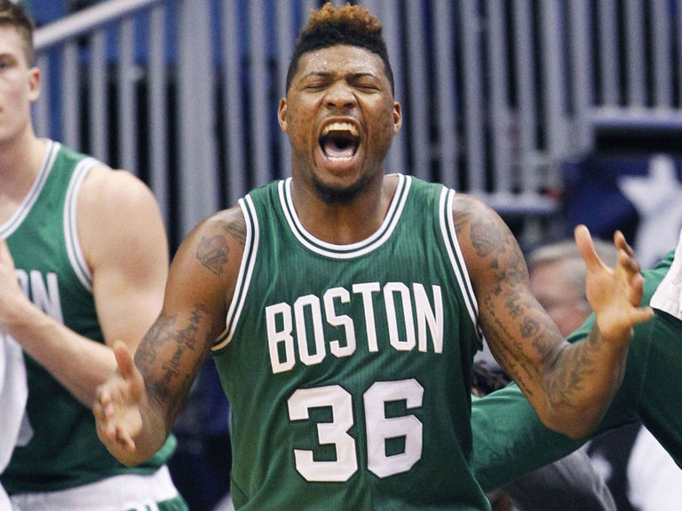 Marcus Smart slapped with flop warning for embarrassing dive | theScore.com