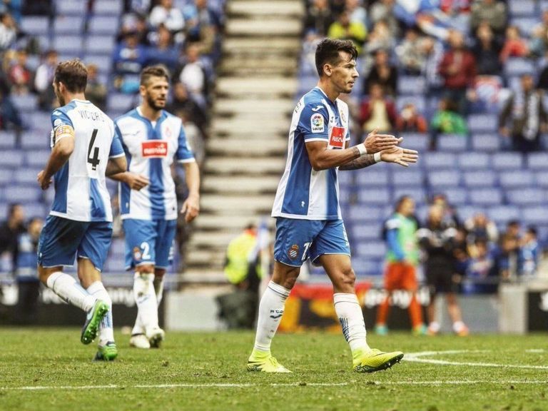 Watch: 10-man Espanyol stuns Eibar with late 3-goal comeback | theScore.com