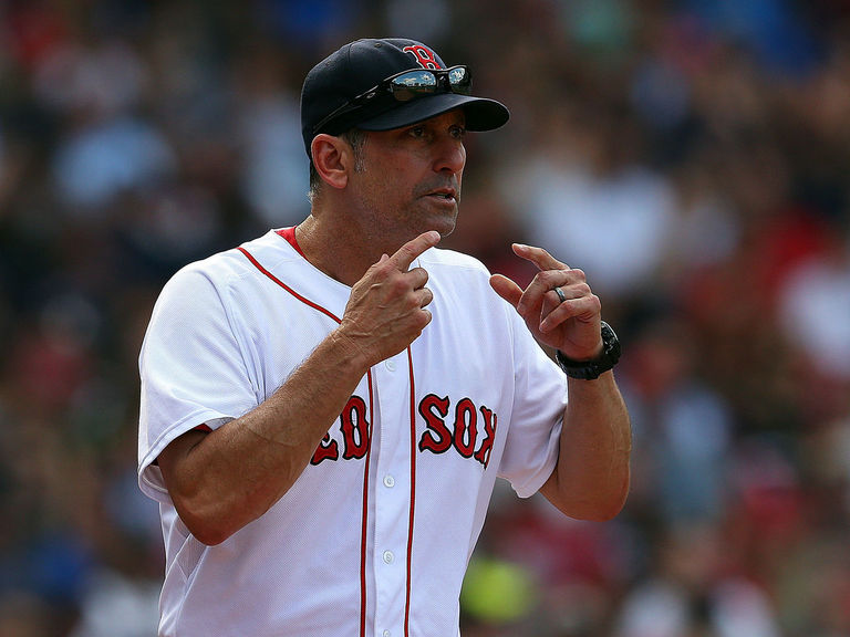 Diamondbacks sign Lovullo as manager to reported 3-year deal | theScore.com