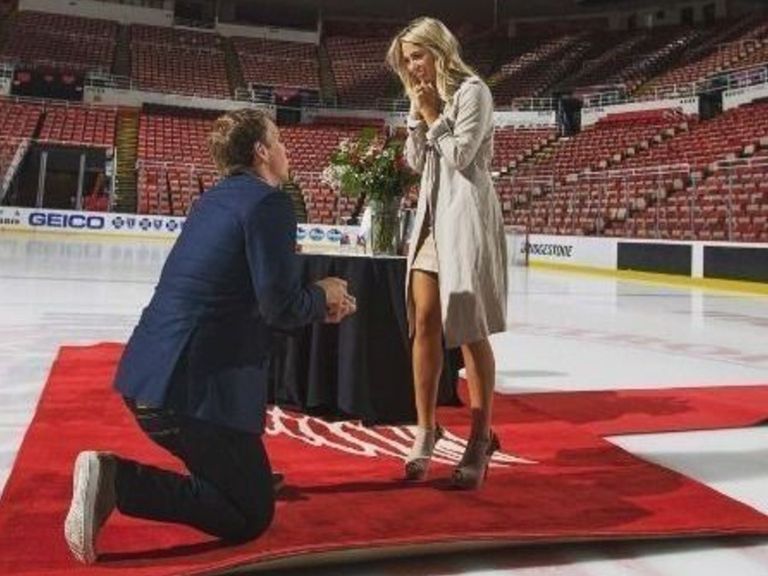 Look: Justin Abdelkader proposes at center ice | theScore.com