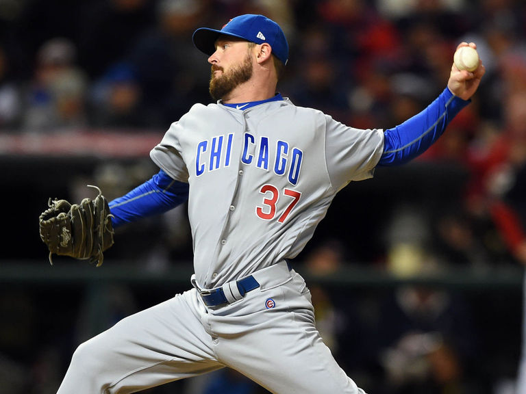 Report: Marlins eyeing Travis Wood for starting rotation | theScore.com
