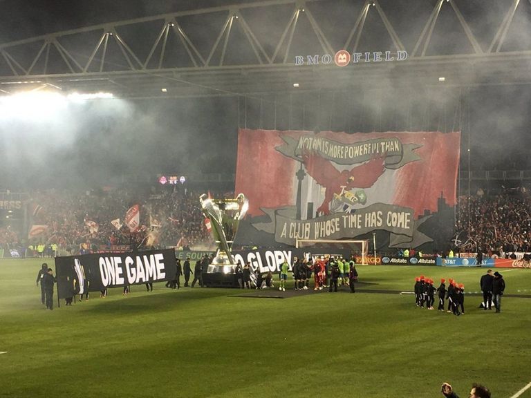 Watch: TFC fans unveil massive tifo ahead of MLS Cup final | theScore.com