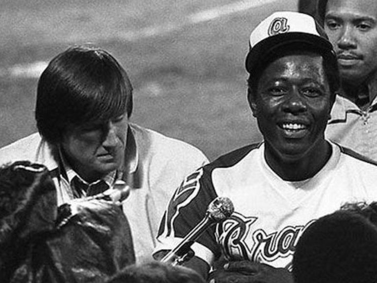 Flashback: Craig Sager covered Hank Aaron's 715th home run | theScore.com
