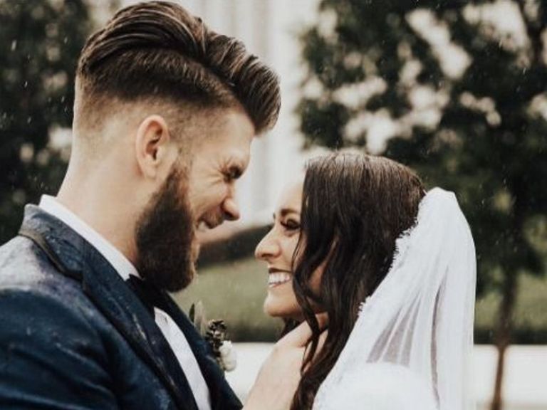 Harper marries longtime girlfriend in San Diego | theScore.com