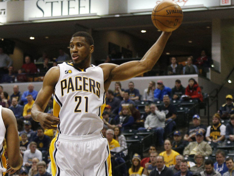 Watch: Thaddeus Young hits tough floater to give Pacers win | theScore.com