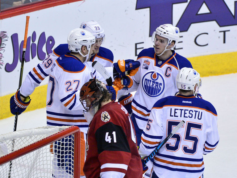 Christmas miracle: Oilers finally beat Coyotes | theScore.com