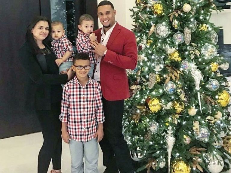 MLB players, families celebrate Christmas in style | theScore.com