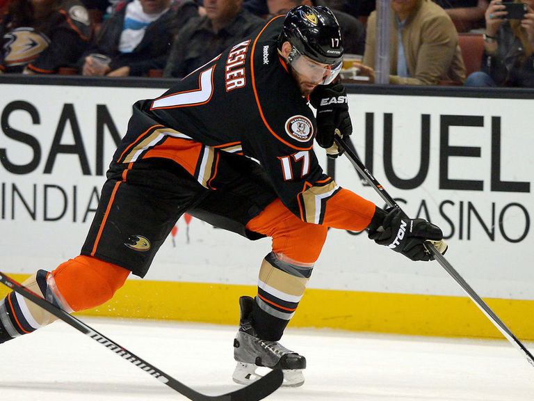 Kesler to make season debut vs. Golden Knights | theScore.com