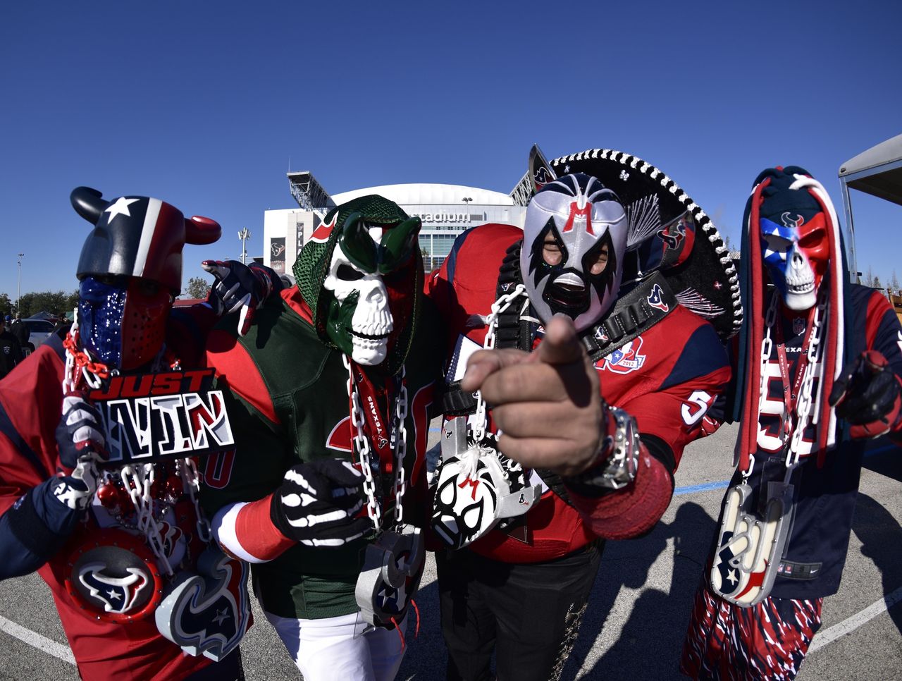 Texans, Raiders fans put the 'wild' in Wild Card Weekend