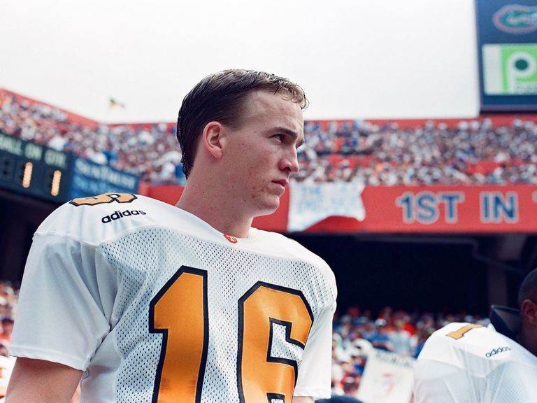 Leinart, Manning, Faulk top 2017 College Football Hall of Fame ...