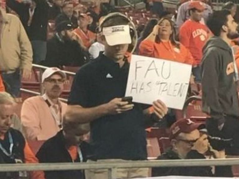 Fake Lane Kiffin shows up at national championship game | theScore.com