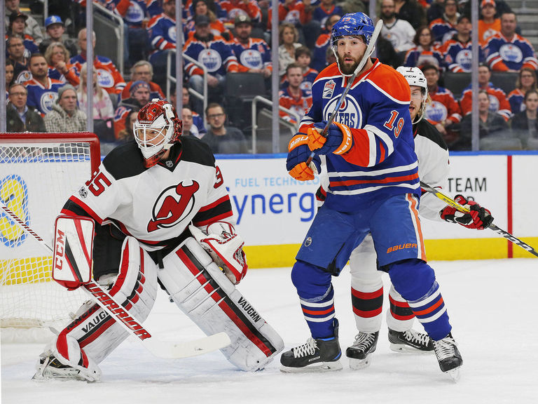 Patrick Maroon is the Oilers' own John LeClair | theScore.com