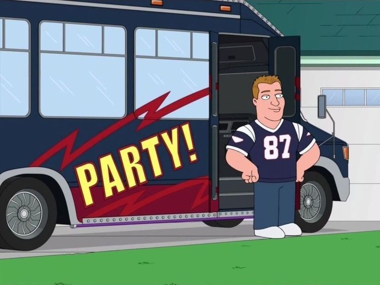 Gronkowski and his party bus feature on 'Family Guy' | theScore.com