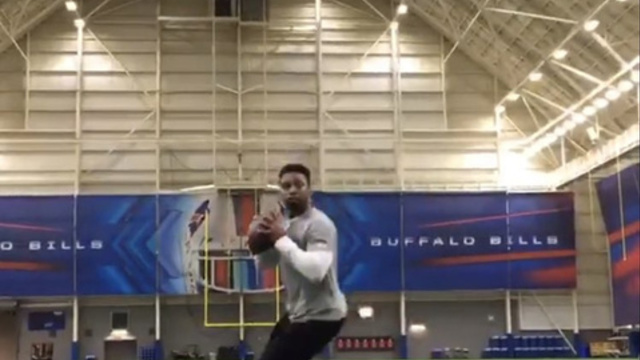 Bills' Taylor shares workout videos just weeks after surger…