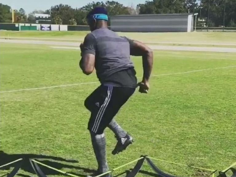 Josh Gordon shows off foot speed in 1st workout footage since rehab ...