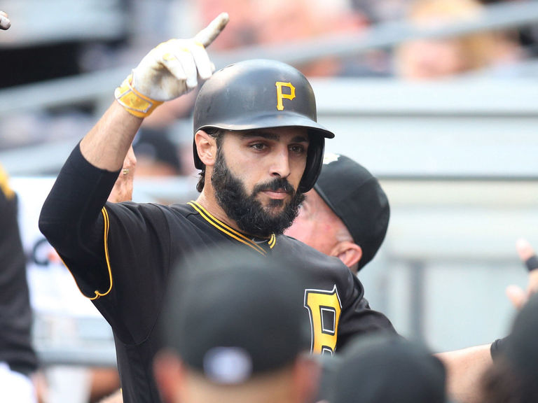 Braves' Rodriguez 'grateful and blessed' family alive after crash ...